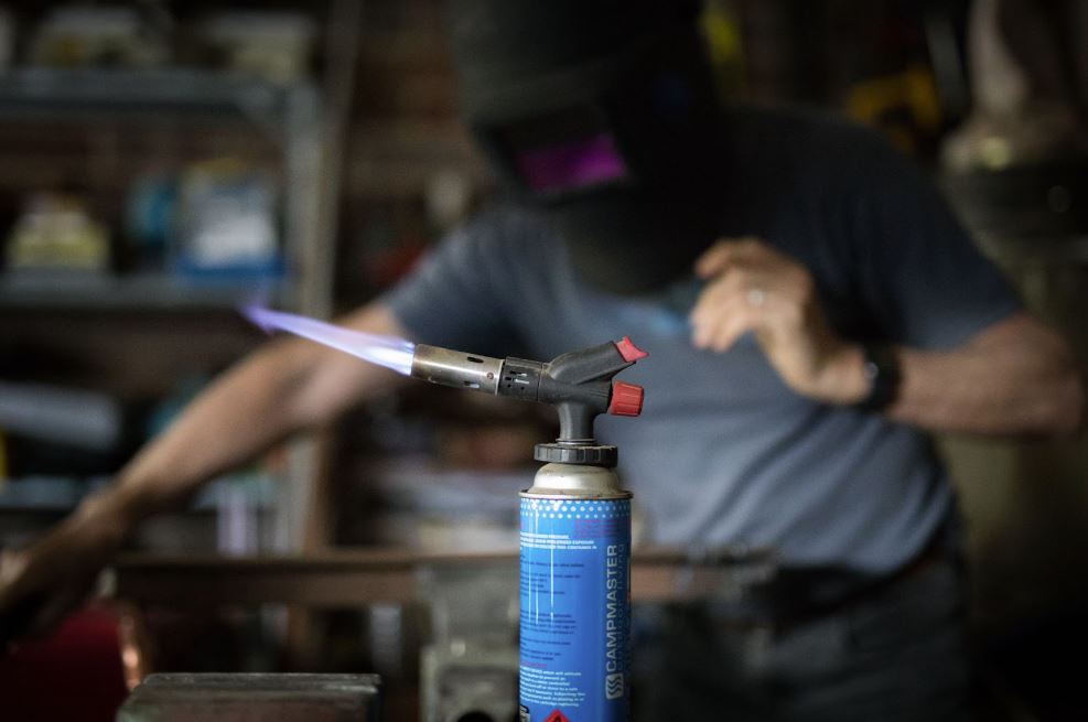 The Role of Butane Fuel in Extracting Cannabis Concentrates - Select Vape